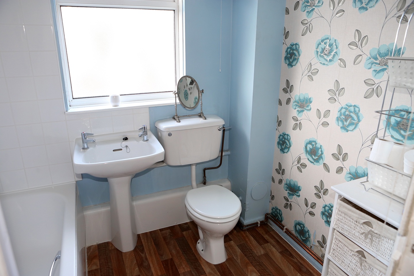 Reading - 2 Bed Flat, Elizabeth Walk, RG2 - To Rent Now for £1,200.00 p/m