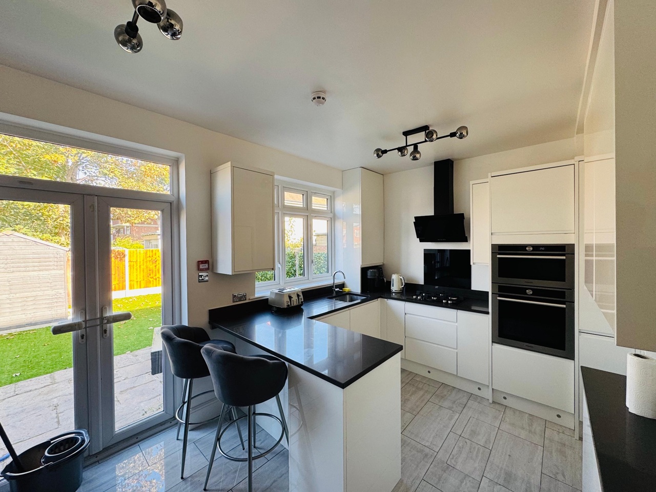 Romford - Room in a Shared House, Pettley Gardens, RM7 - To Rent Now ...