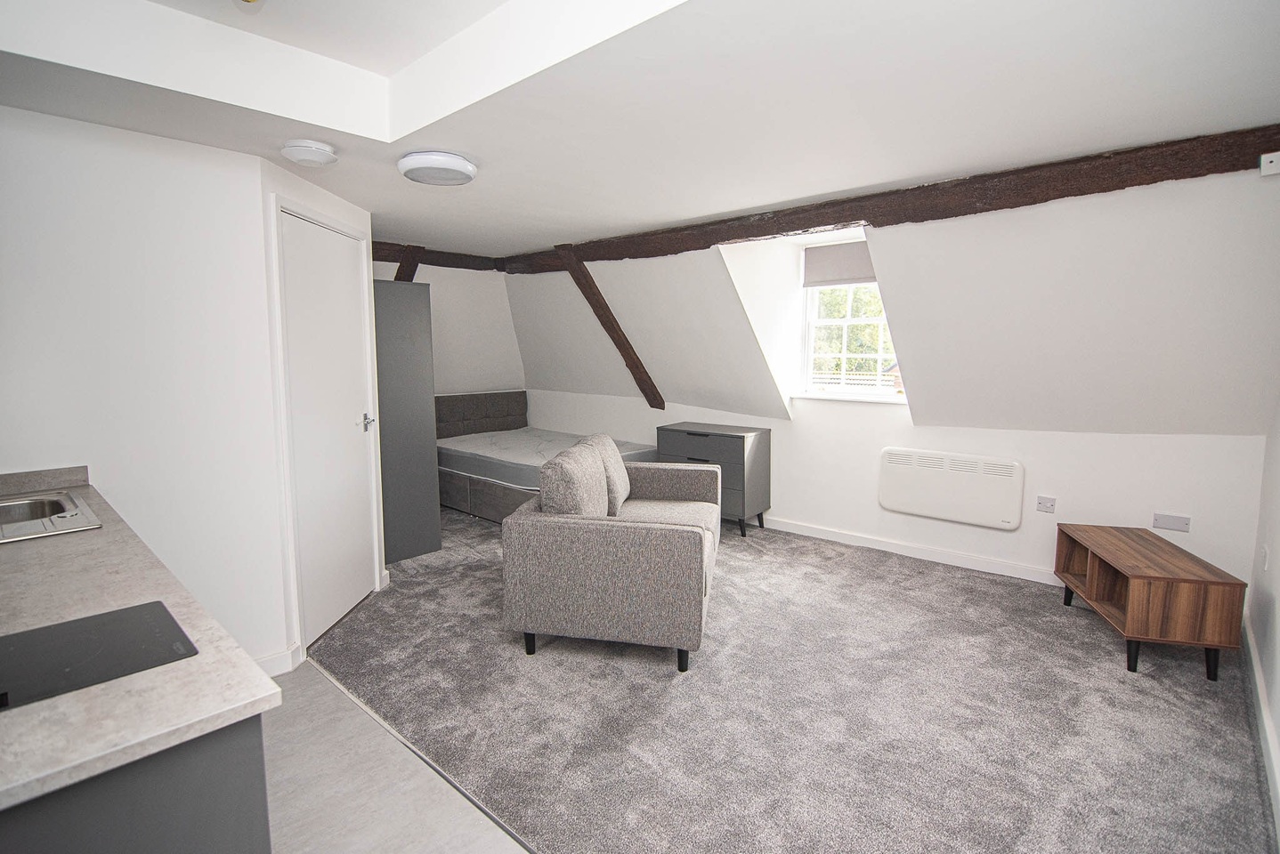 Retford - 1 Bed Flat, Nether Hall, DN1 - To Rent Now for £600.00 p/m