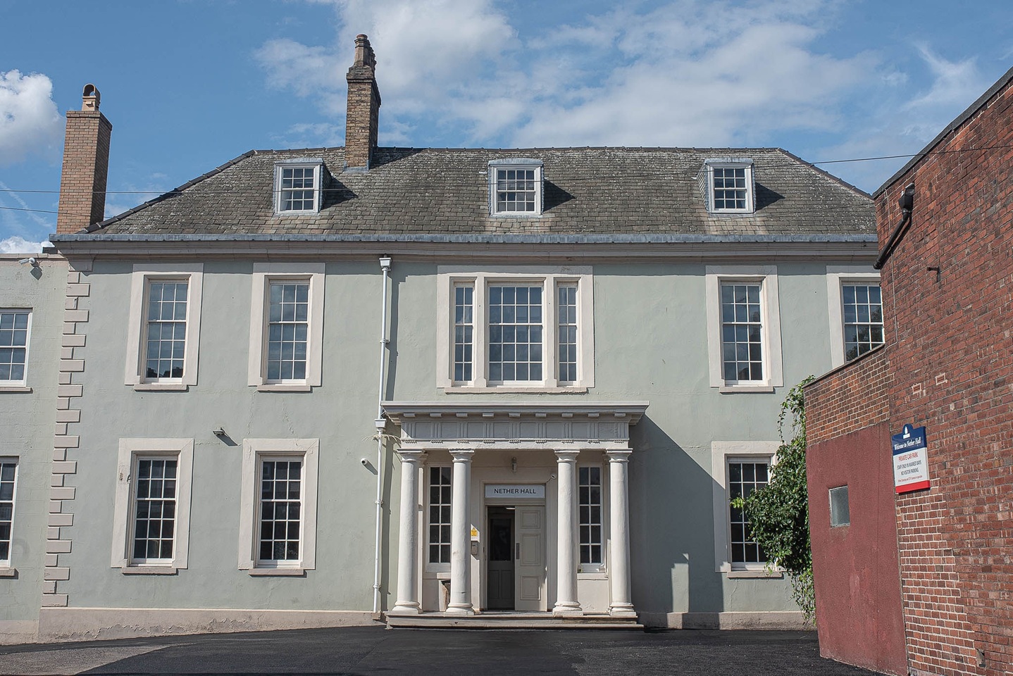 Retford - 1 Bed Flat, Nether Hall, DN1 - To Rent Now for £600.00 p/m