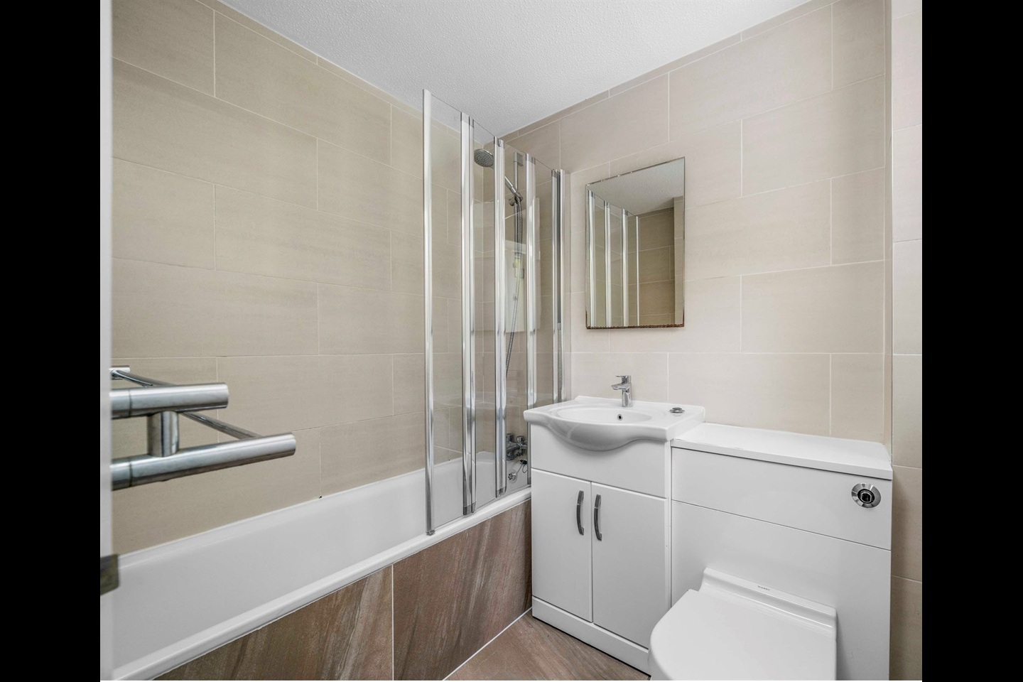 London - 3 Bed Semi-Detached House, Marshalls Close, N11 - To Rent Now ...
