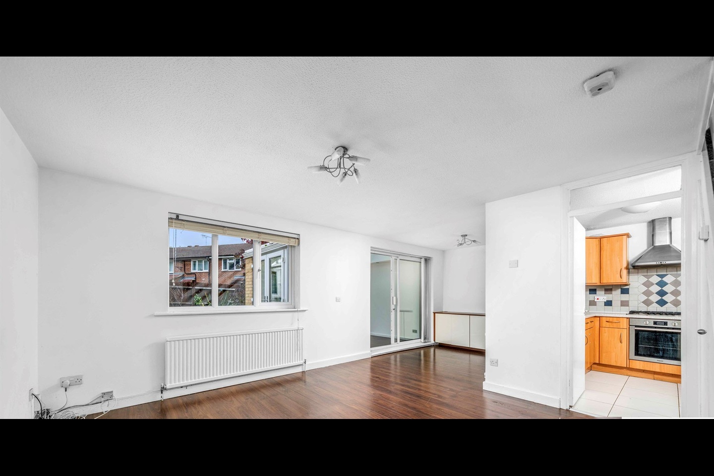 London - 3 Bed Semi-Detached House, Marshalls Close, N11 - To Rent Now ...