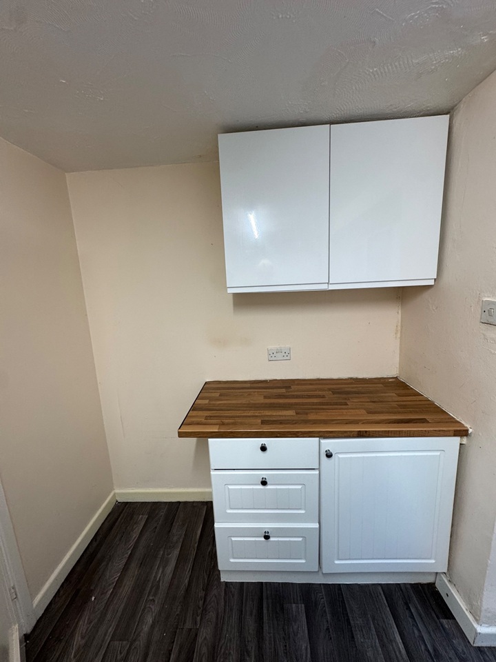 Briton Ferry, Neath - 2 Bed Terraced House, Neath Rd, SA11 - To Rent ...