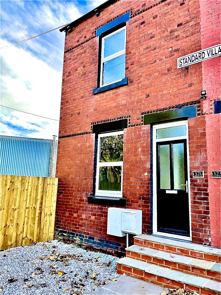 Leeds - Studio Flat, Whitehall Road, LS12 - To Rent Now for £695.00 p/m