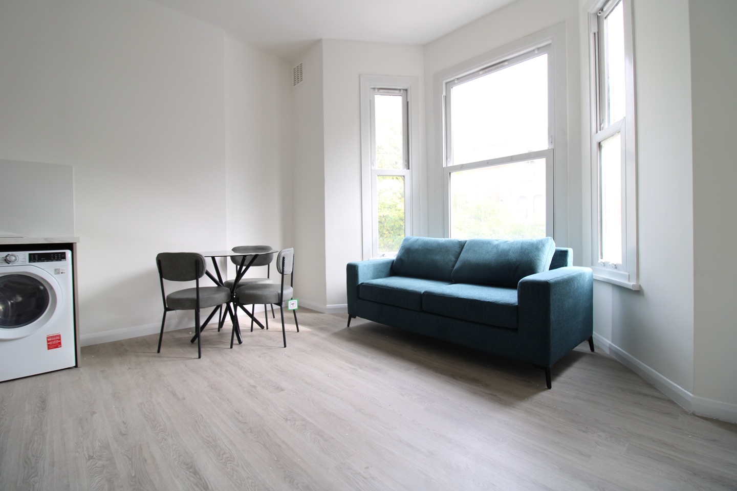 London - 2 Bed Flat, Penge Road, SE25 - To Rent Now for £1,500.00 p/m
