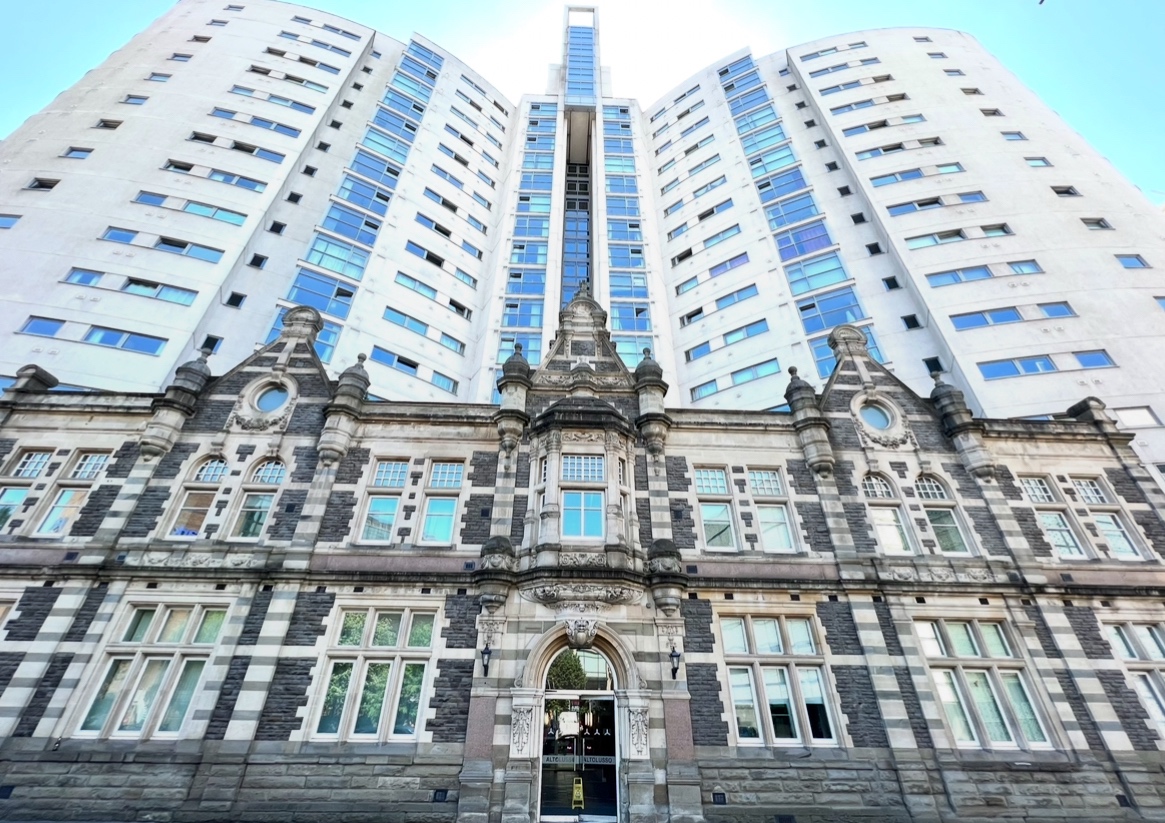 Cardiff - 2 Bed Flat, Altolusso, CF10 - To Rent Now for £1,500.00 p/m