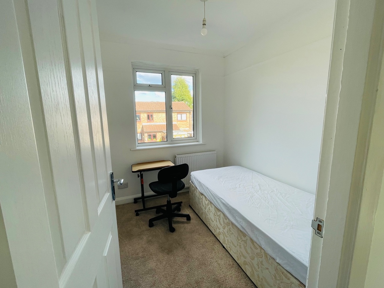 Harrow - Room in a Shared House, Harrow, HA2 - To Rent Now for £500.00 p/m