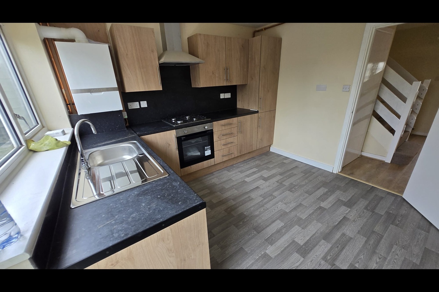 Eaglestone, Milton Keynes - 3 Bed Terraced House, Ferndale, MK6 - To ...