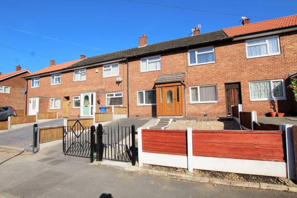 Manchester - 3 Bed Terraced House, Aspinall Grove, M28 - To Rent Now ...