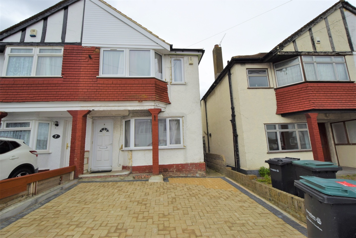 Northfleet, Gravesend - 3 Bed Semi-Detached House, Marina Drive, DA11 ...