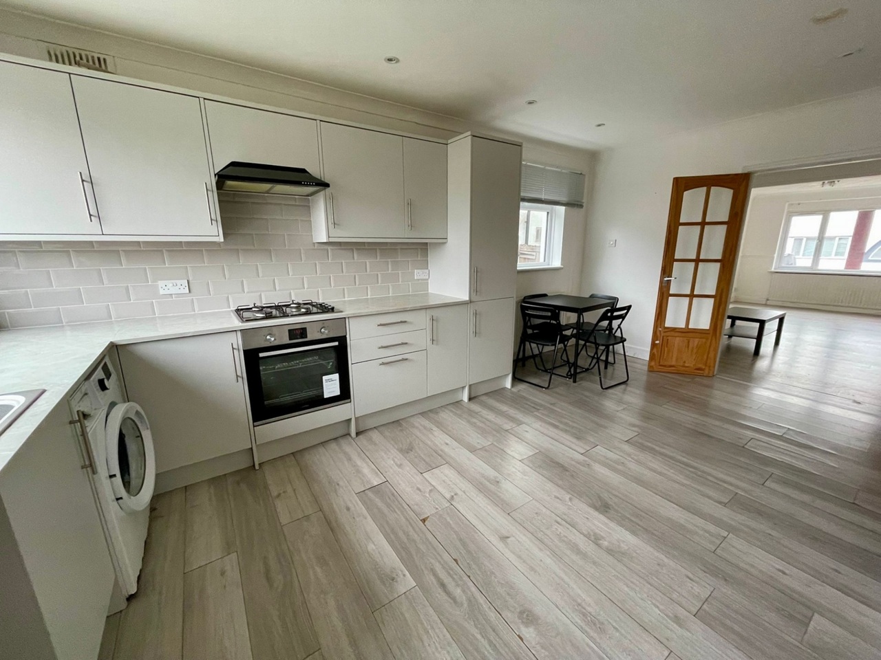 Northfleet, Gravesend - 3 Bed Semi-Detached House, Marina Drive, DA11 ...
