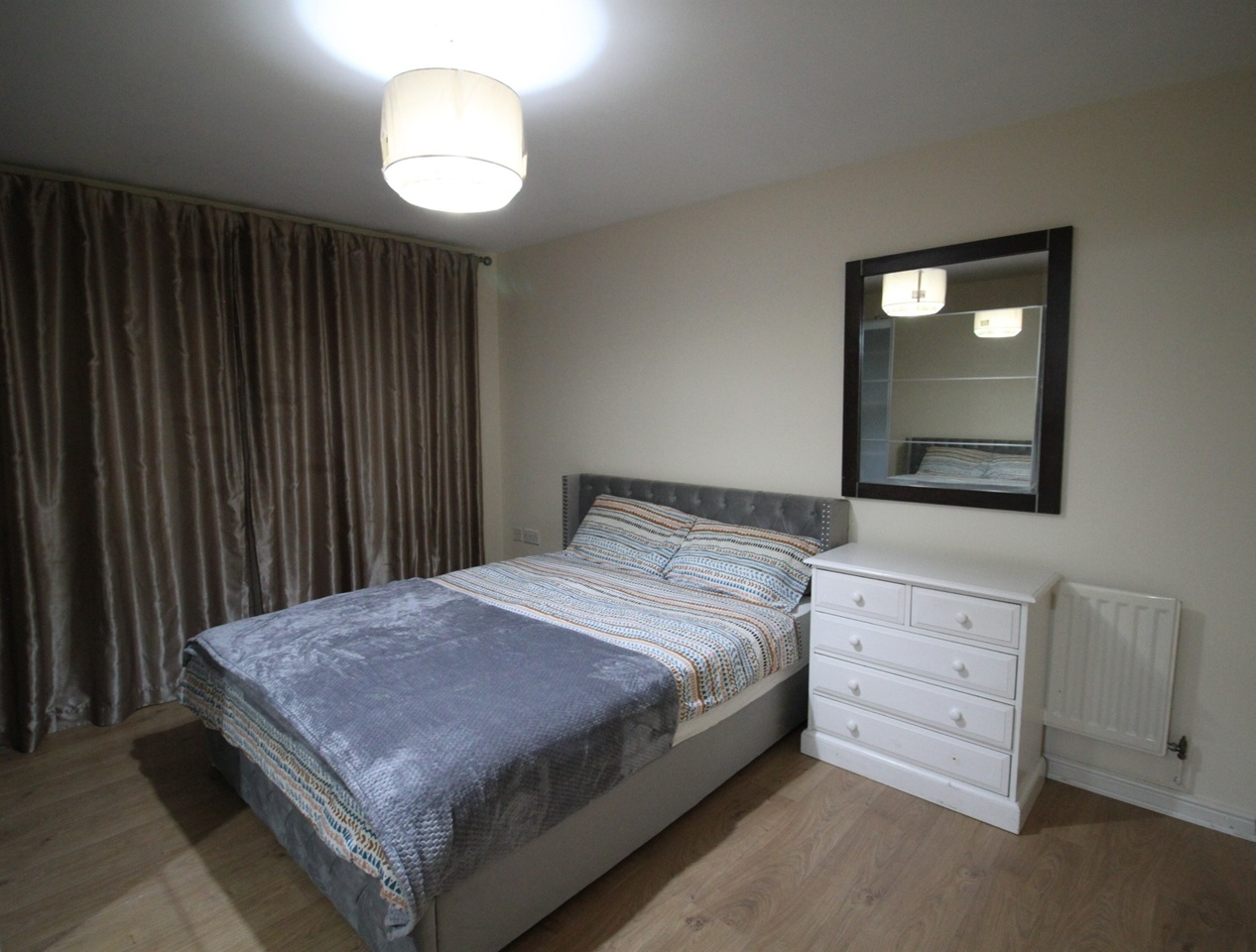 Reading - 2 Bed Flat, Temple Place, RG1 - To Rent Now for £1,375.00 p/m