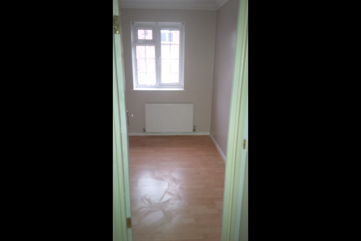 London - Room in a Shared House, Althorne Gardens, E18 - To Rent Now ...