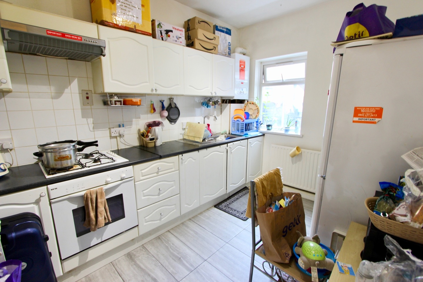 London - 1 Bed Flat, Colvin Road, E6 - To Rent Now for £1,550.00 p/m