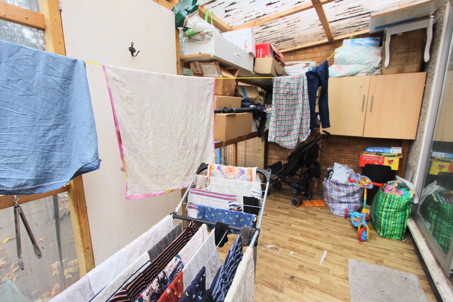 London - 1 Bed Flat, Colvin Road, E6 - To Rent Now for £1,550.00 p/m