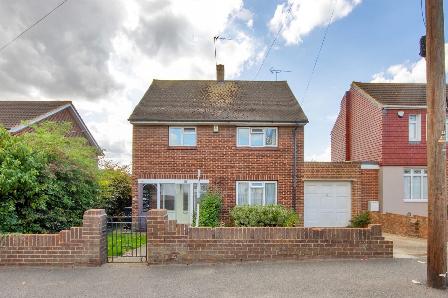 Gravesend - 3 Bed Detached House, Dene Holm Road, DA11 - To Rent Now ...