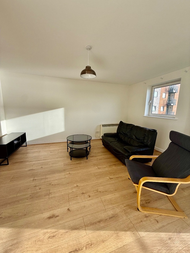 London - 1 Bed Flat, Fishguard Way, E16 - To Rent Now for £1,550.00 p/m