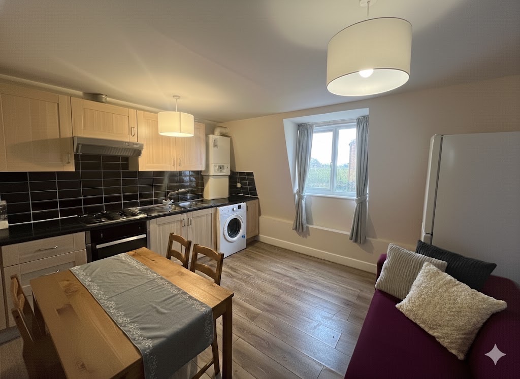 London - 2 Bed Flat, High Street Colliers Wood, SW19 - To Rent Now for ...