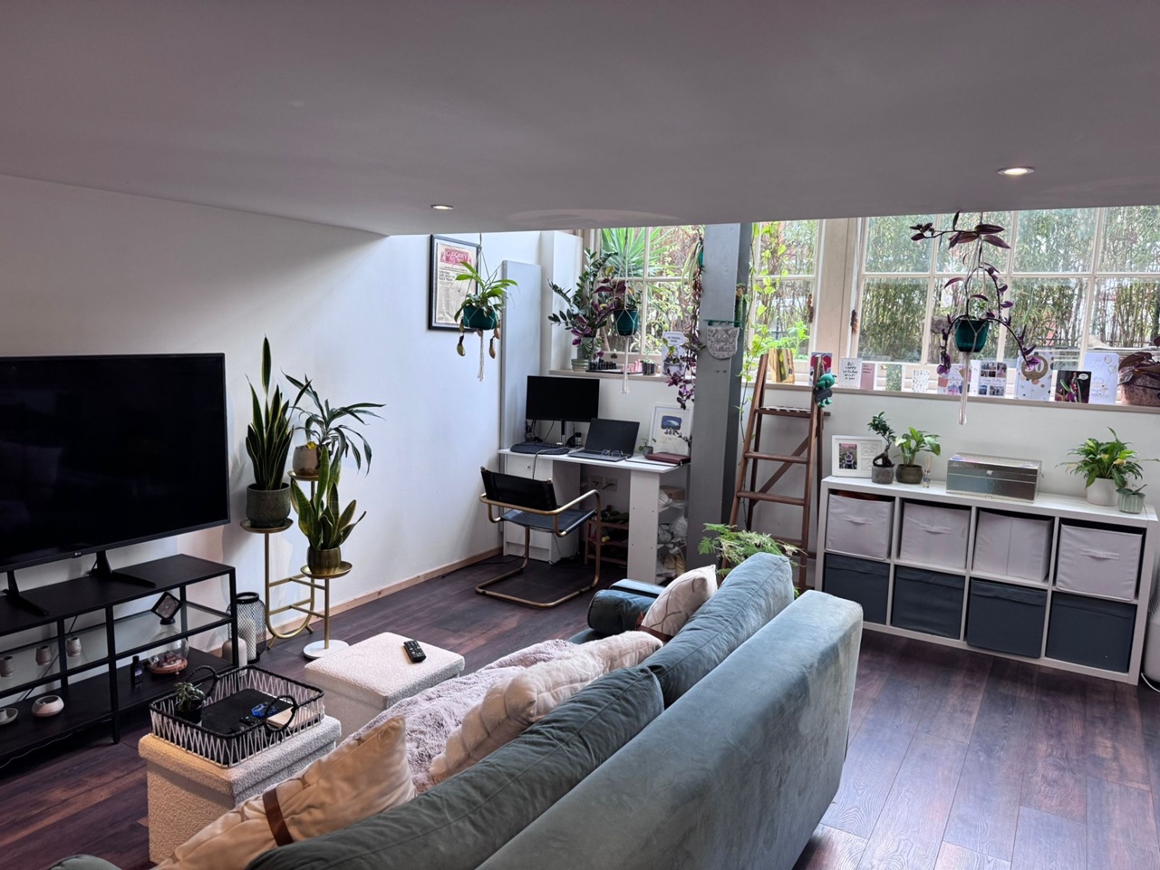 London - 2 Bed Flat, Clark Street, E1 - To Rent Now for £2,250.00 p/m
