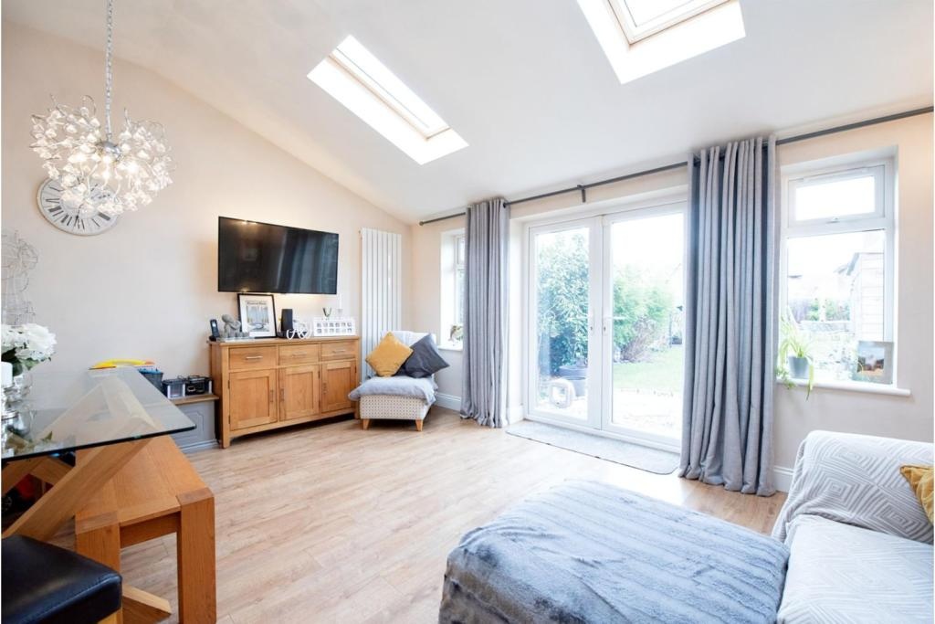 South Ockendon - 3 Bed End Terrace, Fulbrook Lane, RM15 - To Rent Now ...