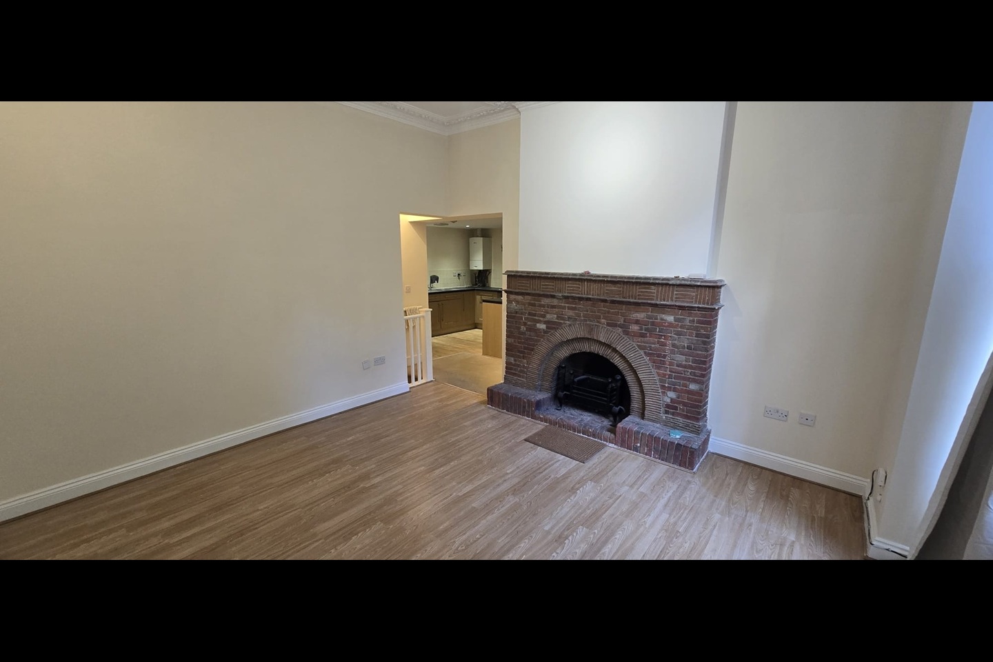 London - 2 Bed Flat, Palace Road, SW2 - To Rent Now for £1,700.00 p/m