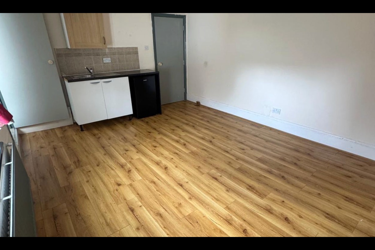 London - Studio Flat, Broxholm Road, SE27 - To Rent Now for £1,100.00 p/m