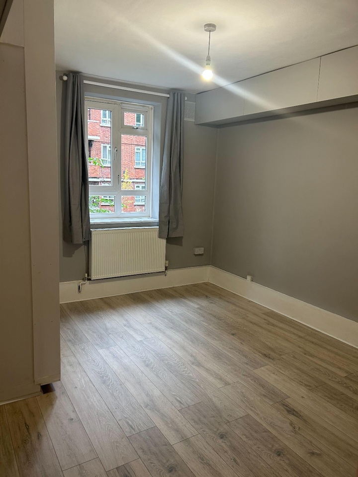 London - 2 Bed Flat, Beaufoy House, SE27 - To Rent Now for £1,775.00 p/m
