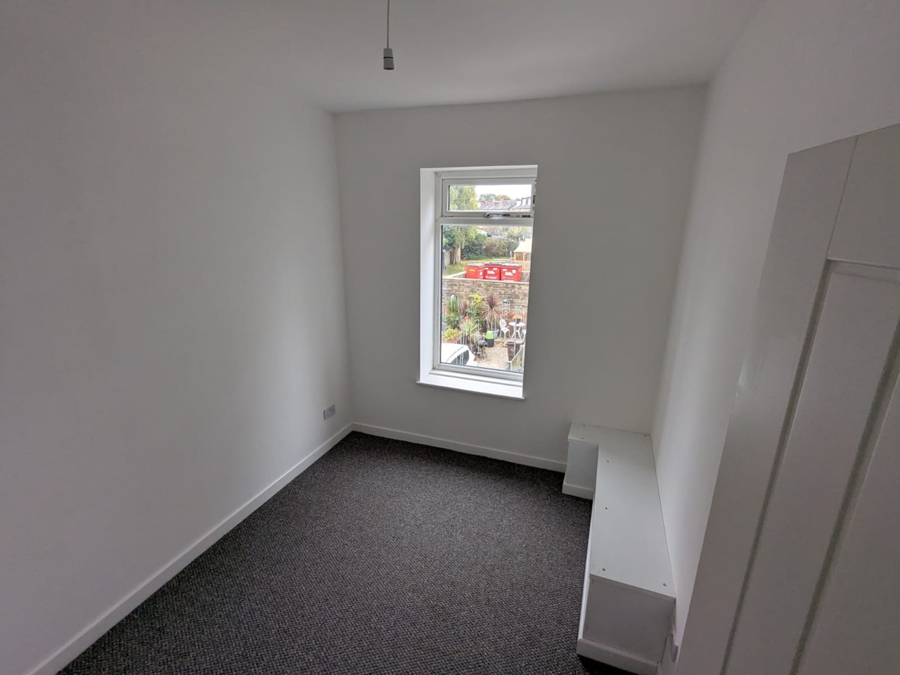 Morley - 2 Bed Terraced House, Scatcherd Buildings, LS27 - To Rent Now ...