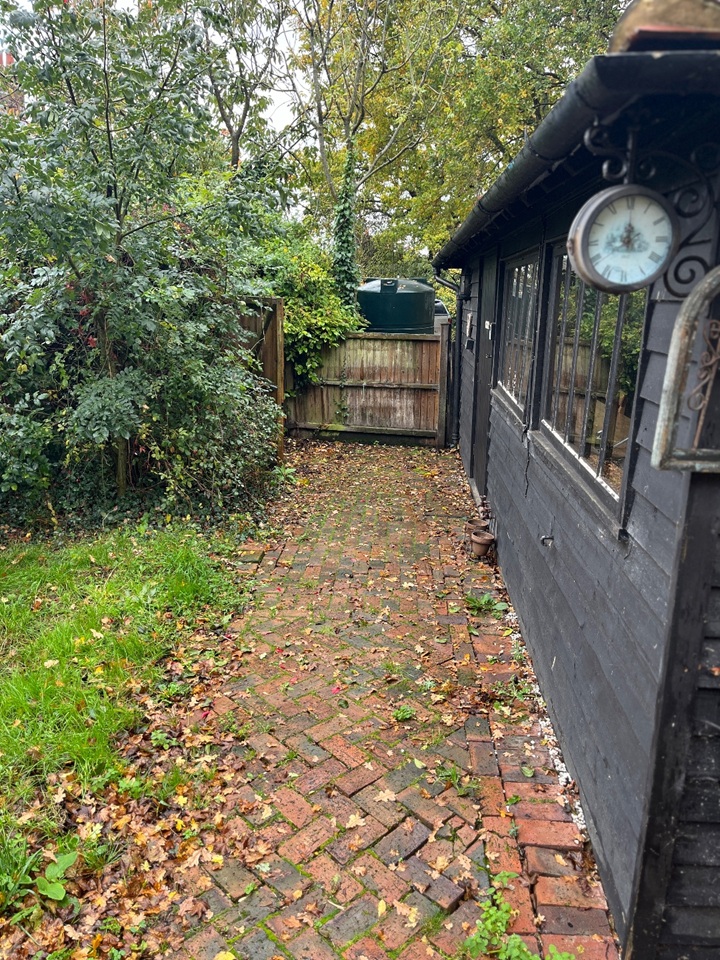 Great Chart - Studio Flat, Oak Tree Cottage, TN26 - To Rent Now for £ ...