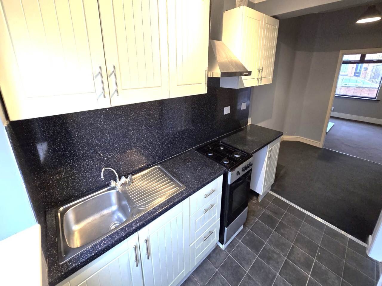 Cudworth, Barnsley - 2 Bed Terraced House, Churchfield Avenue, S72 - To ...