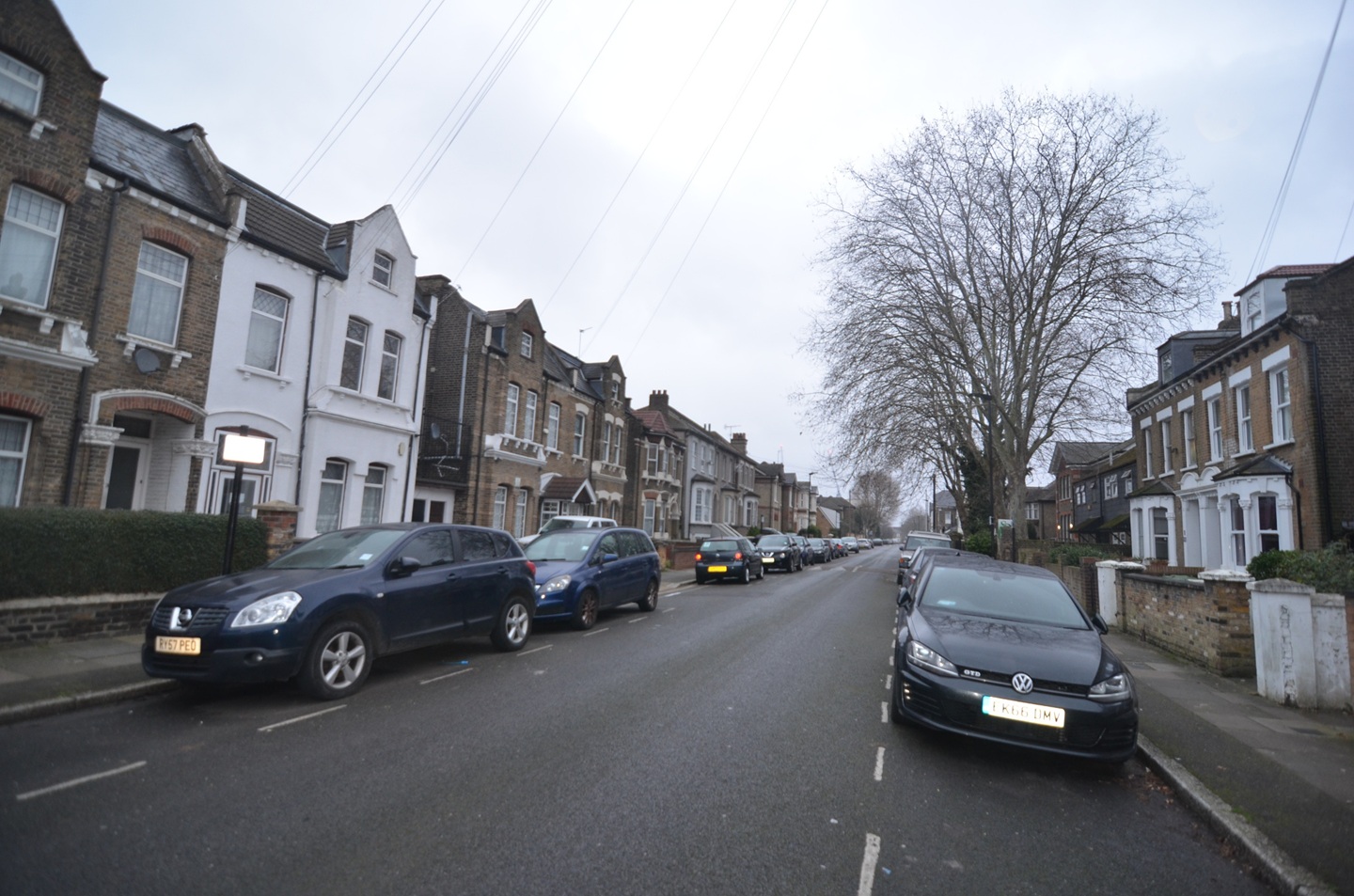 London - 2 Bed Flat, Clova Road, E7 - To Rent Now for £1,650.00 p/m
