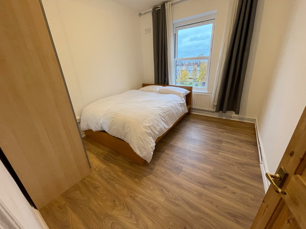 London - 3 Bed Flat, Lilford House, SE5 - To Rent Now for £2,700.00 p/m
