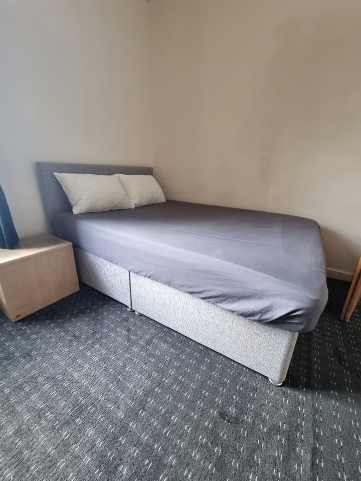 London - Room in a Shared House, Plashet Road, E13 - To Rent Now for £ ...
