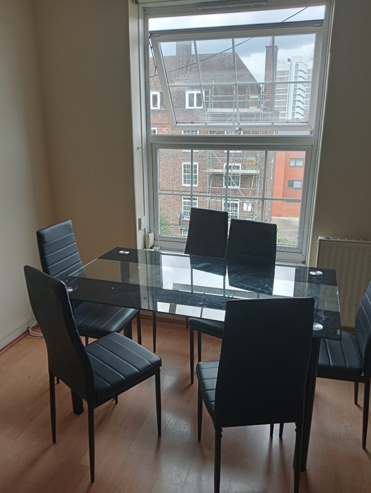 Sw82rz - Room in a Shared Flat, Newton House, SW8 - To Rent Now for £ ...