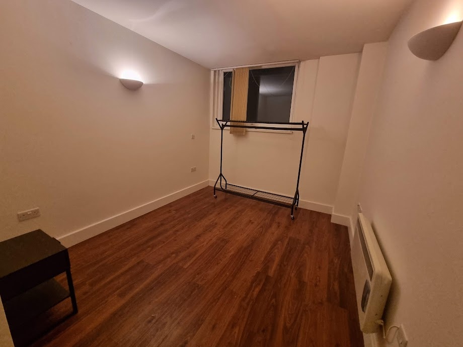 London - 2 Bed Flat, Hacon Square, E8 - To Rent Now for £2,495.00 p/m