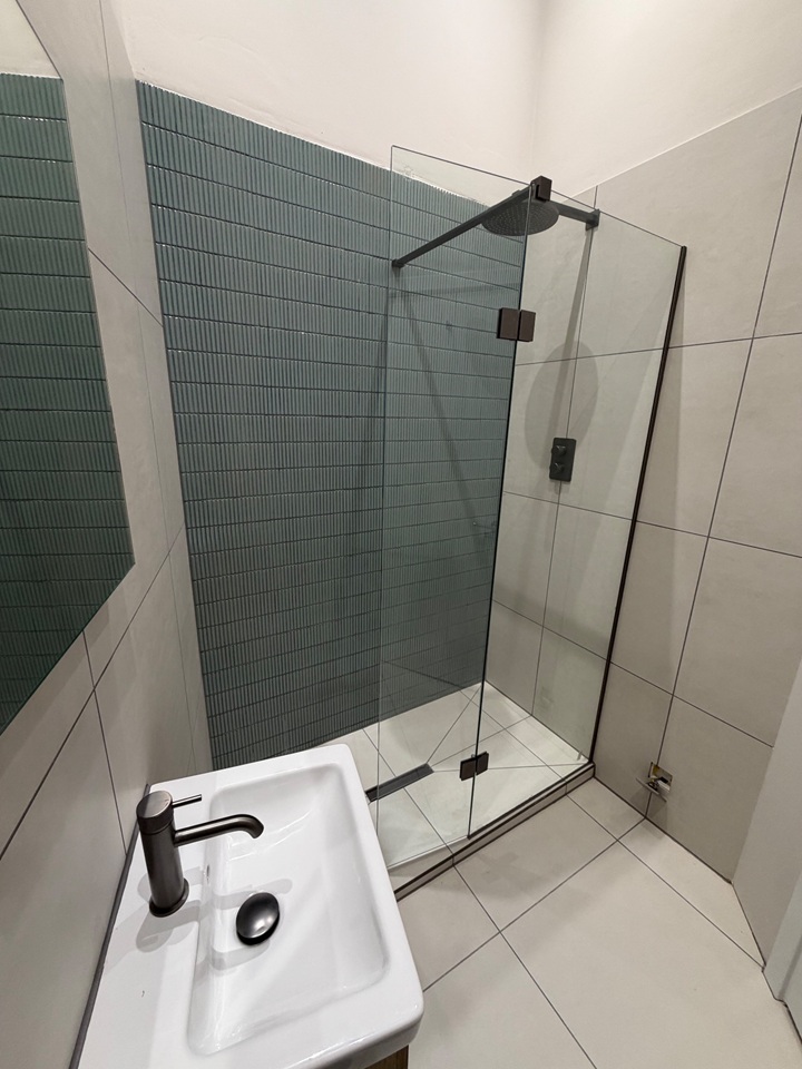Leeds - 1 Bed Flat, Centaur House, LS1 - To Rent Now for £1,050.00 p/m