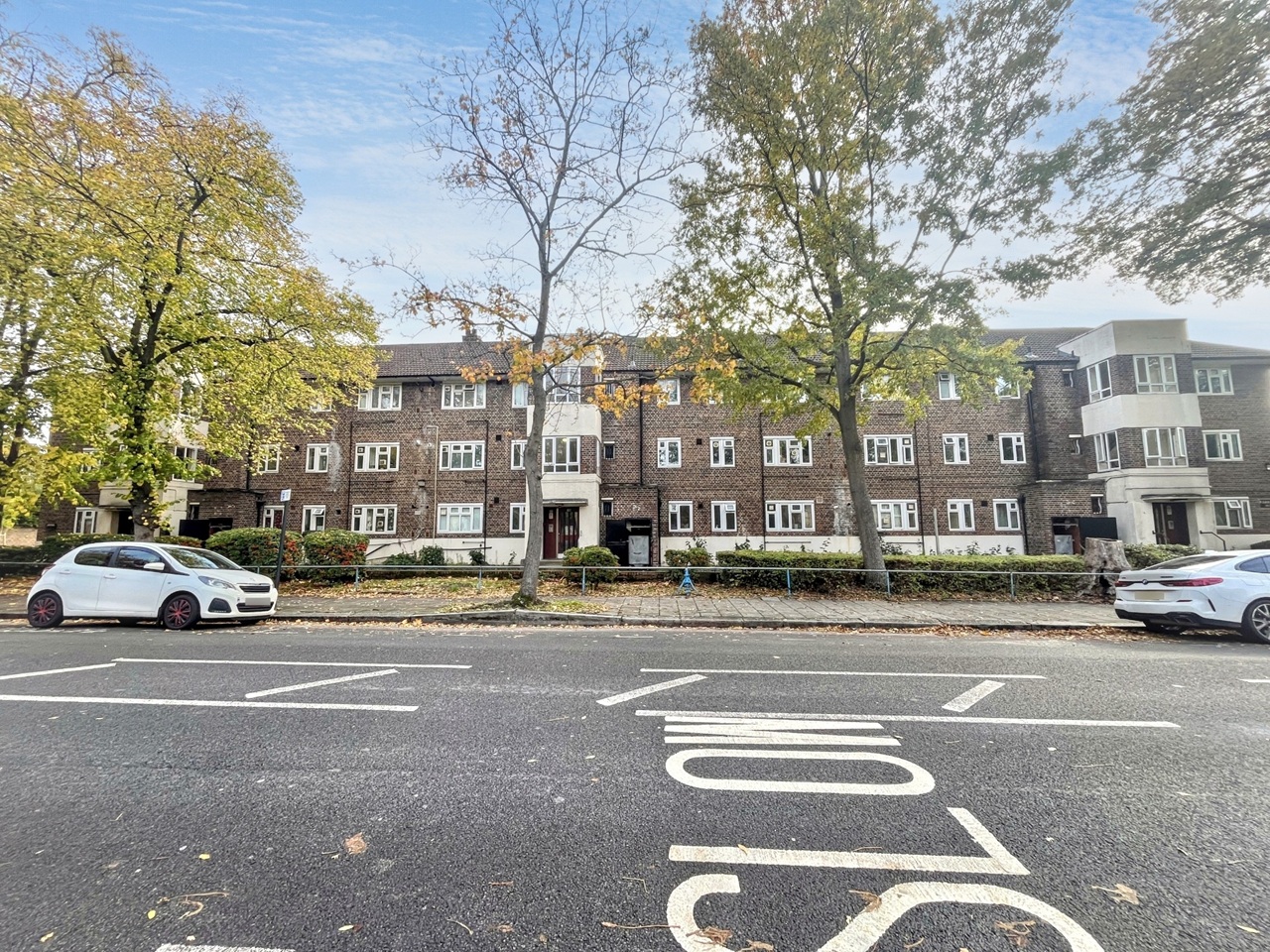 London - 1 Bed Flat, Parrington House, SW4 - To Rent Now for £1,800.00 p/m