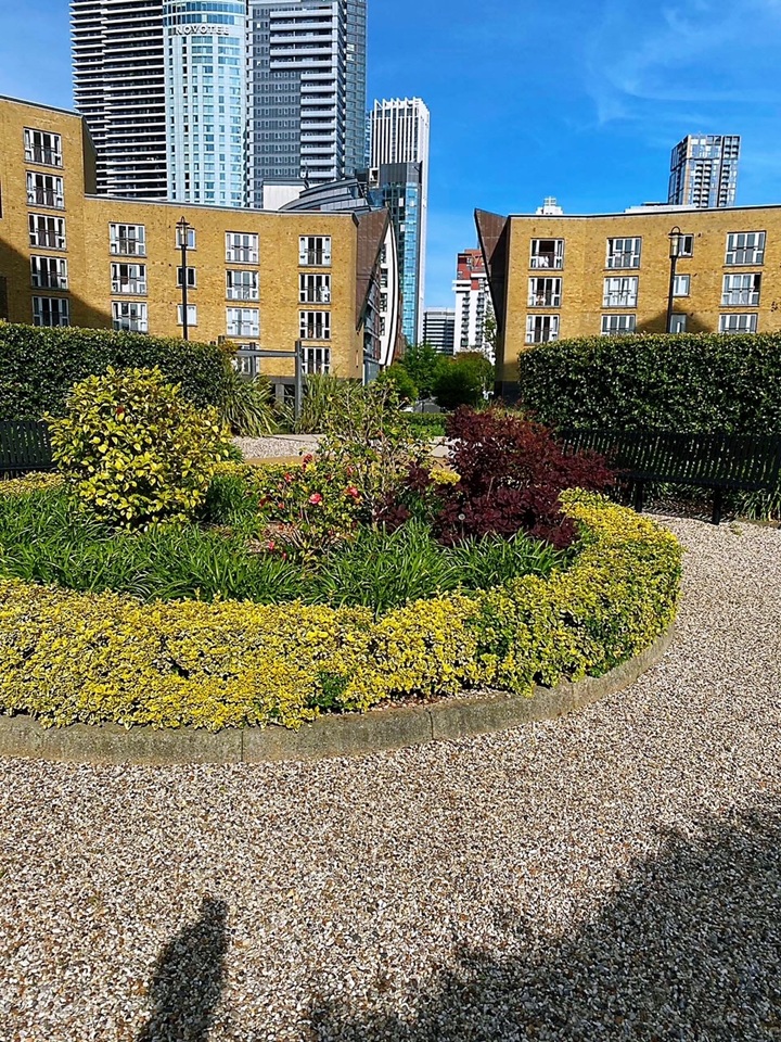 London - 2 Bed Flat, Edison Building, E14 - To Rent Now for £2,700.00 p/m
