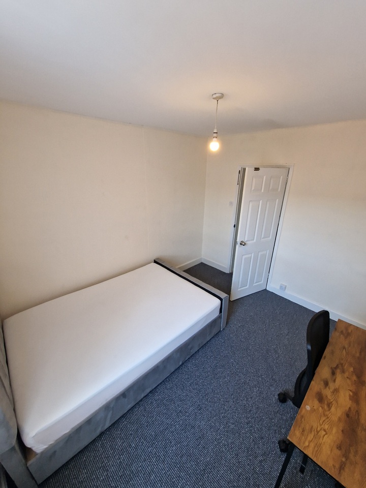 Nottingham - Room in a Shared House, Cecil Street, NG7 - To Rent Now ...