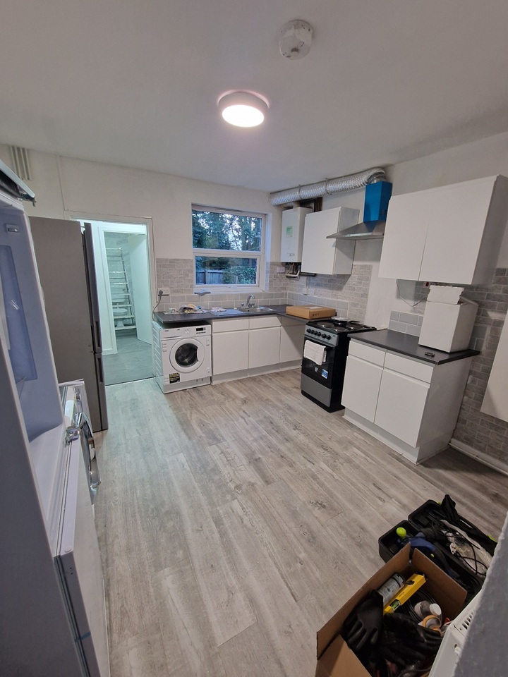 Nottingham - Room in a Shared House, Cecil Street, NG7 - To Rent Now ...