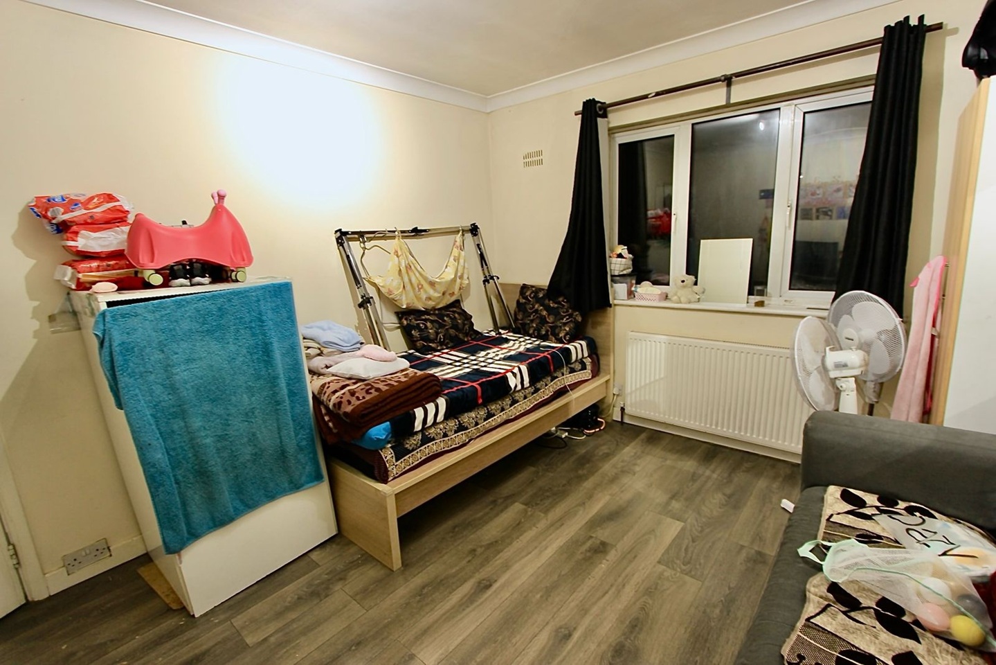 London - 1 Bed Flat, Colvin Road, E6 - To Rent Now for £1,550.00 p/m