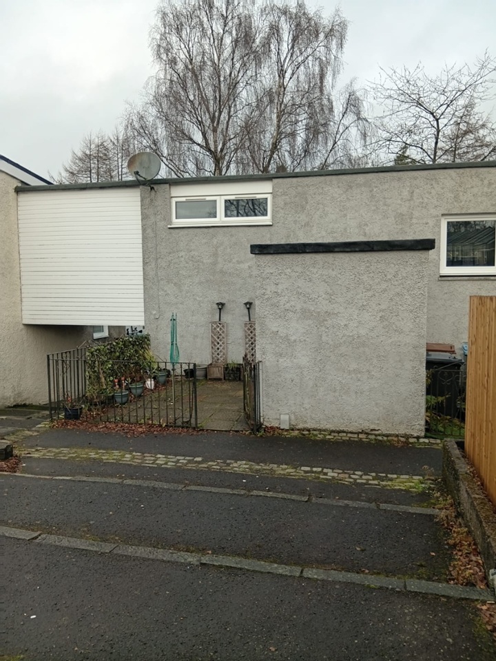 Cumbernauld, Glasgow - 2 Bed Terraced House, Darroch Way, G67 - To Rent ...