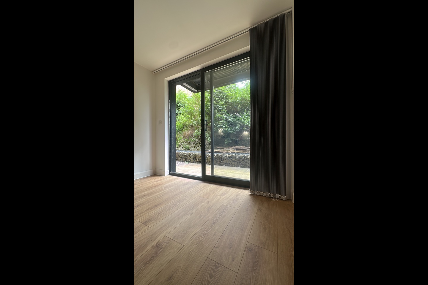 Liverpool - 1 Bed Flat, Princeton Place, L8 - To Rent Now for £690.00 p/m