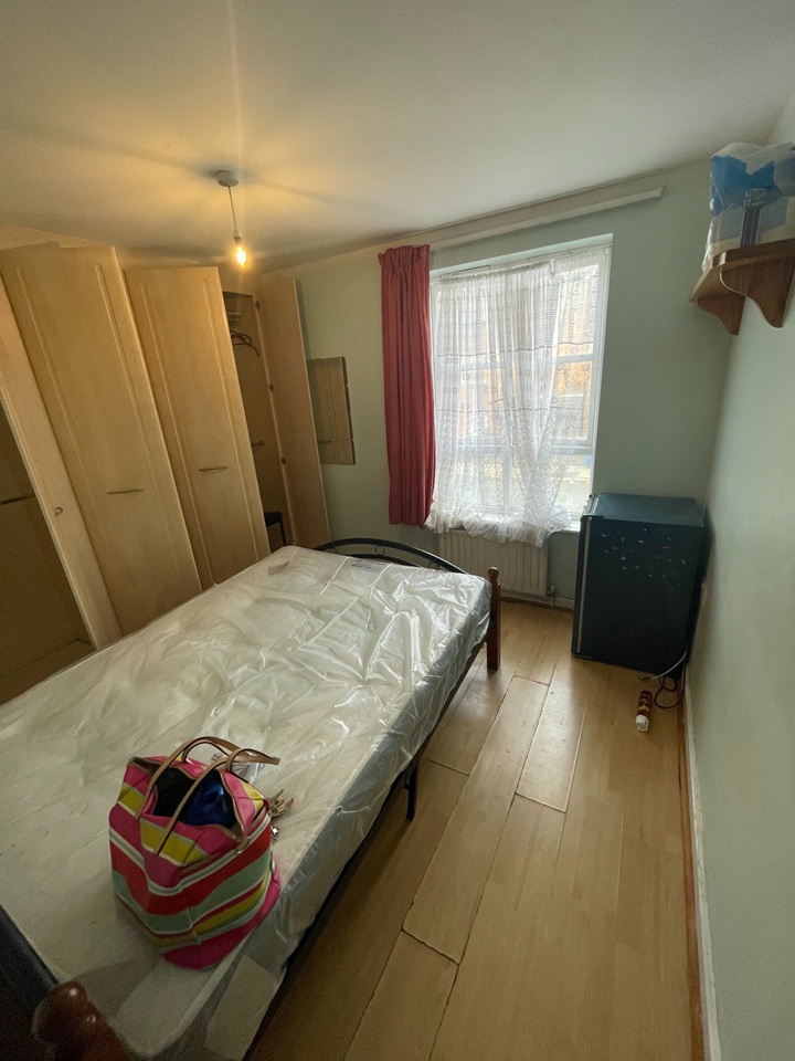Peckham - Room in a Shared Flat, Commercial Way, SE15 - To Rent Now for ...