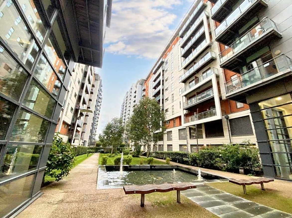 Manchester - 1 Bed Flat, Masson Place, M4 - To Rent Now for £950.00 p/m
