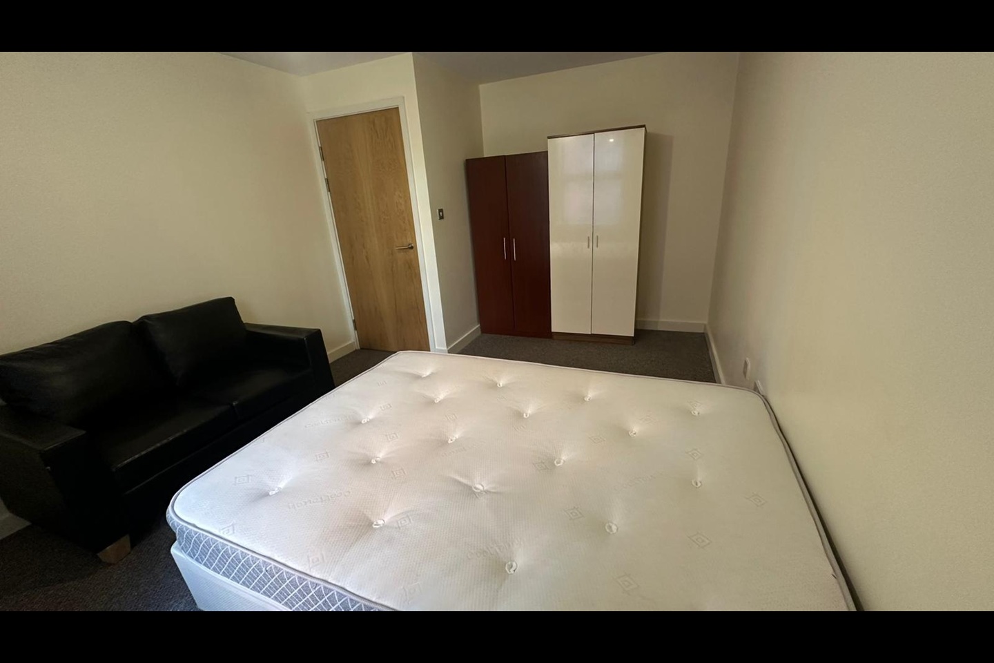 Manchester - 1 Bed Flat, Masson Place, M4 - To Rent Now for £950.00 p/m