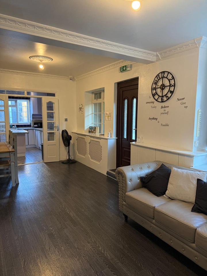 London - Room in a Shared House, Wrottesley Road, SE18 - To Rent Now ...