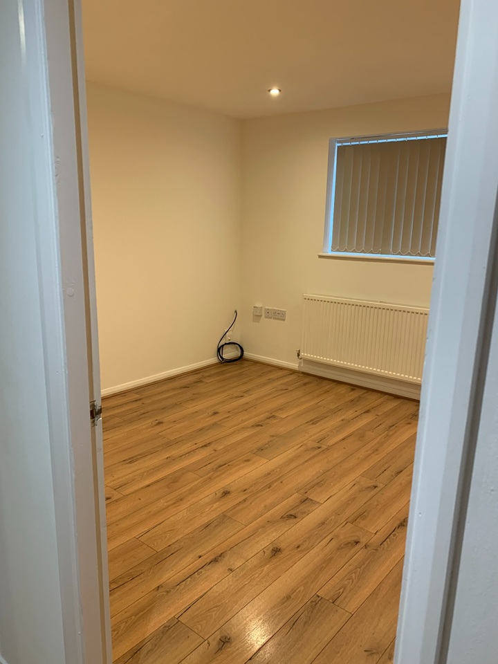 Nottingham - 2 Bed Flat, Violet House, NG10 - To Rent Now for £825.00 p/m