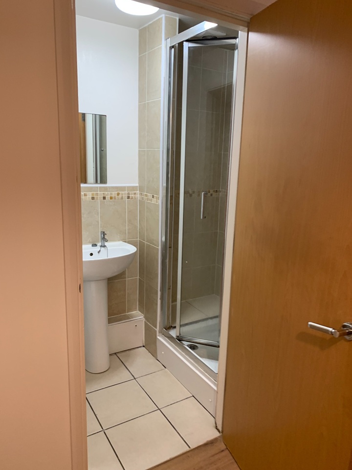 Nottingham - 2 Bed Flat, Violet House, NG10 - To Rent Now for £825.00 p/m