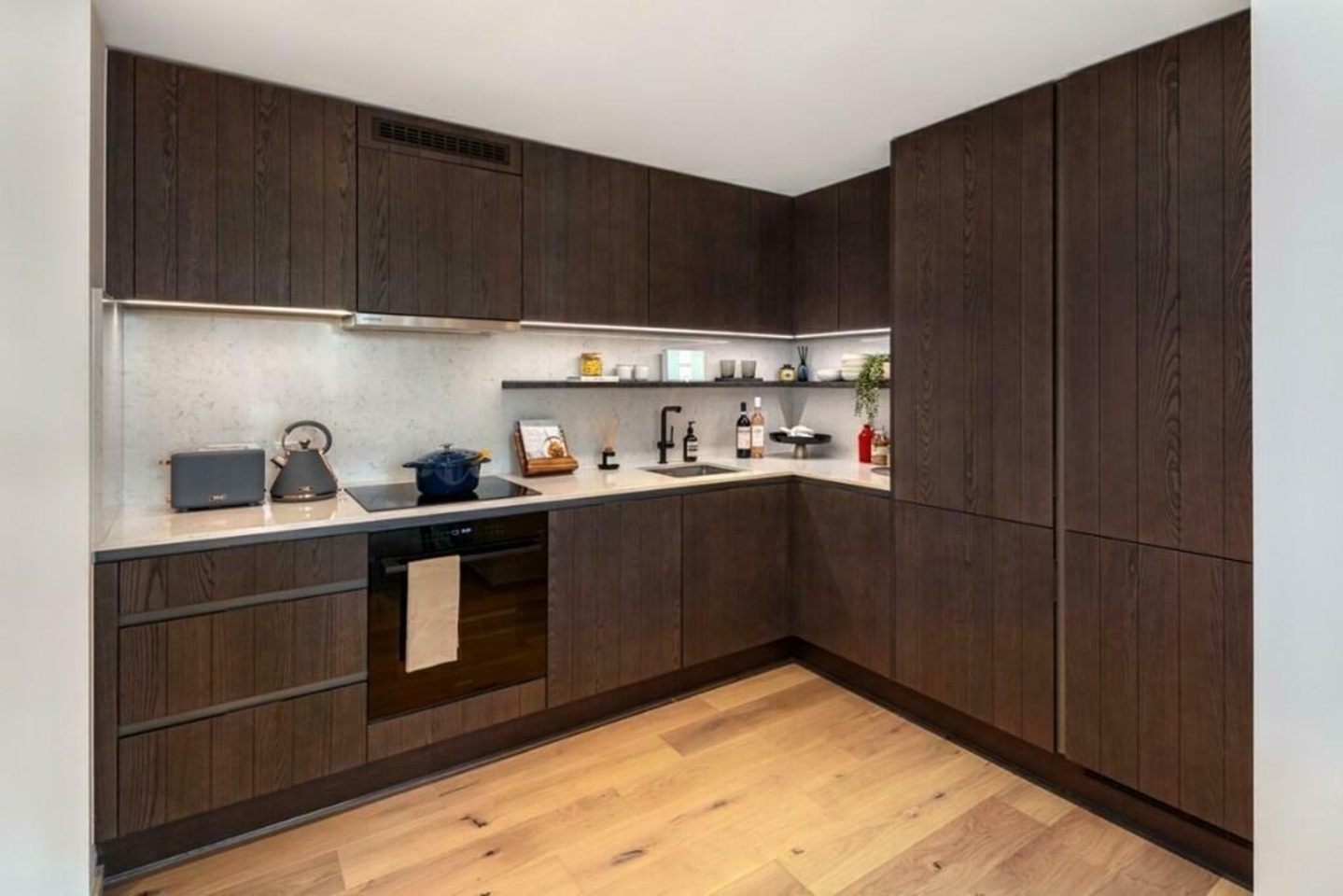 London - 1 Bed Flat, Rubicon Court, N1C - To Rent Now for £3,750.00 p/m